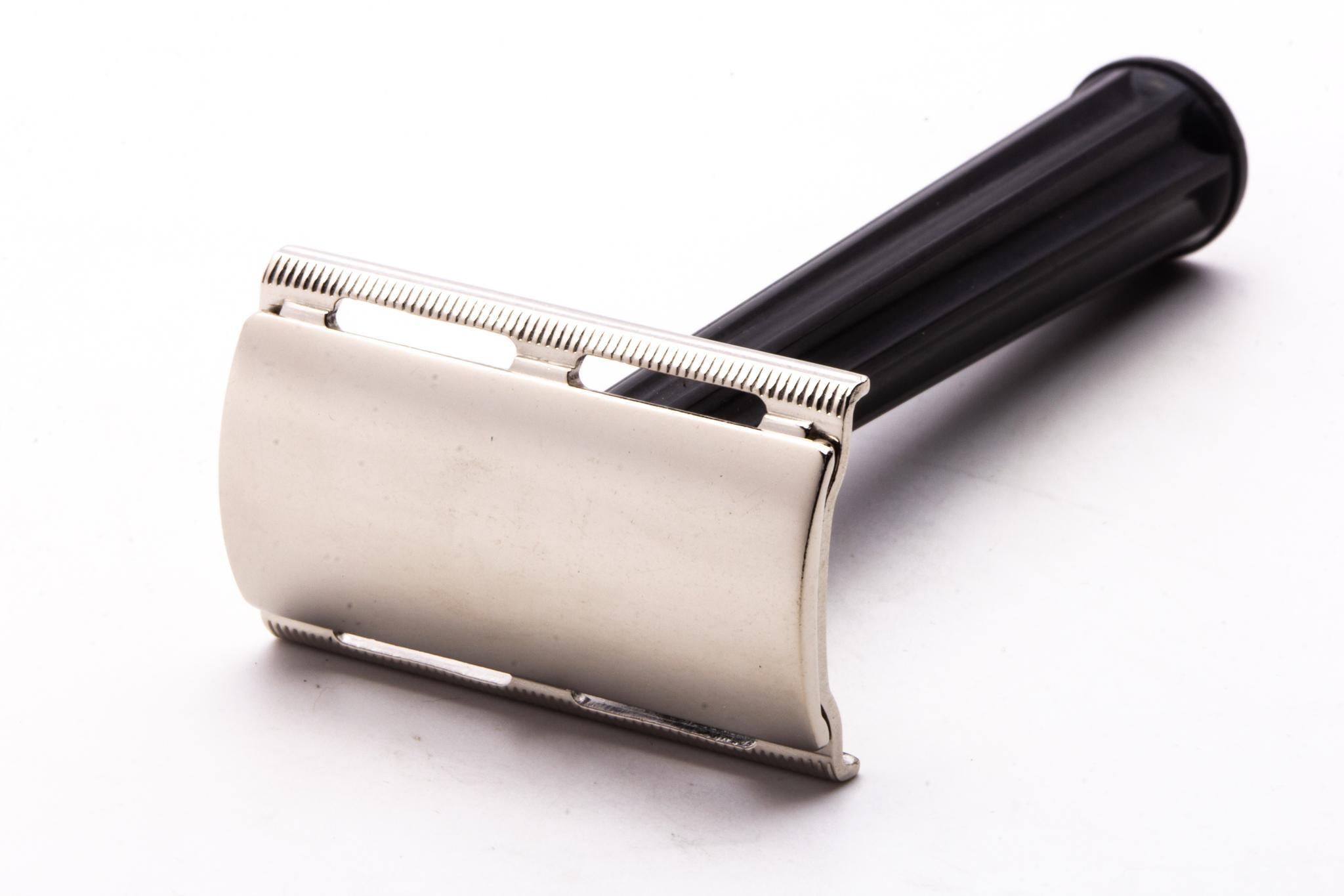 1950's Gillette Ball End Tech Safety Razor w/ Black Bakelite Handle ...