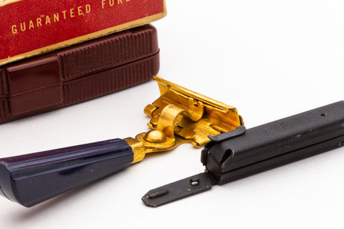 1950's Eversharp Schick Gold Injector with Navy Bakelite Handle – Razor ...