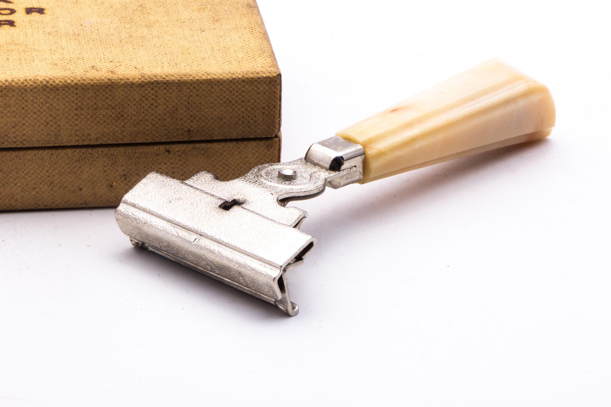 1950's Eversharp Schick Injector with Cream Bakelite Handle Set| Origi ...