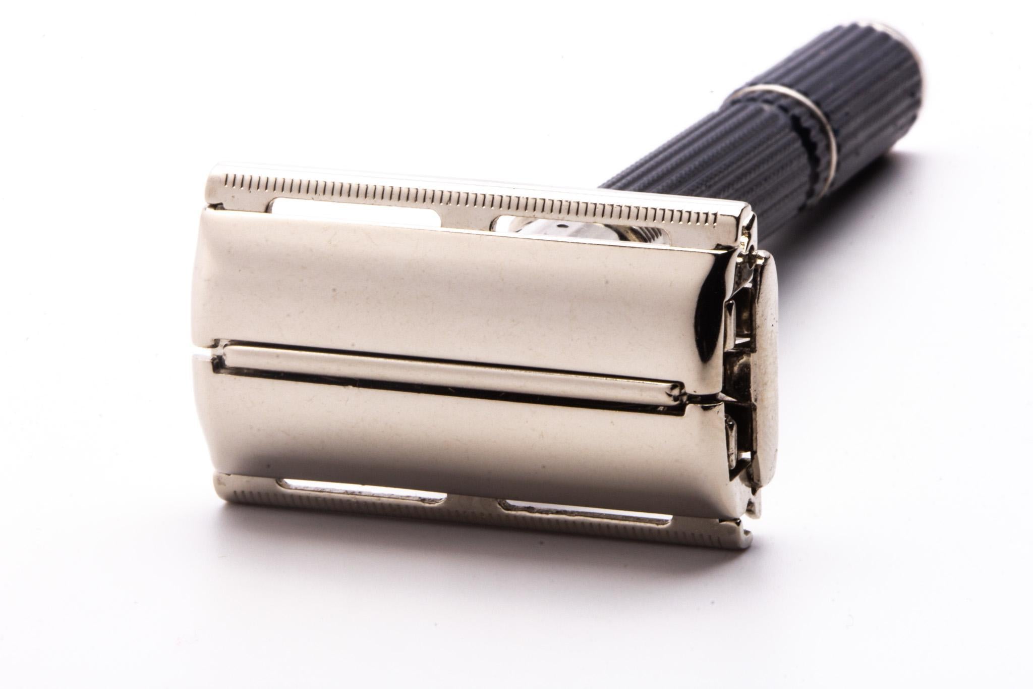 1969 O4 Gillette Super Adjustable 84mm DE Safety Razor | Factory Nicke ...