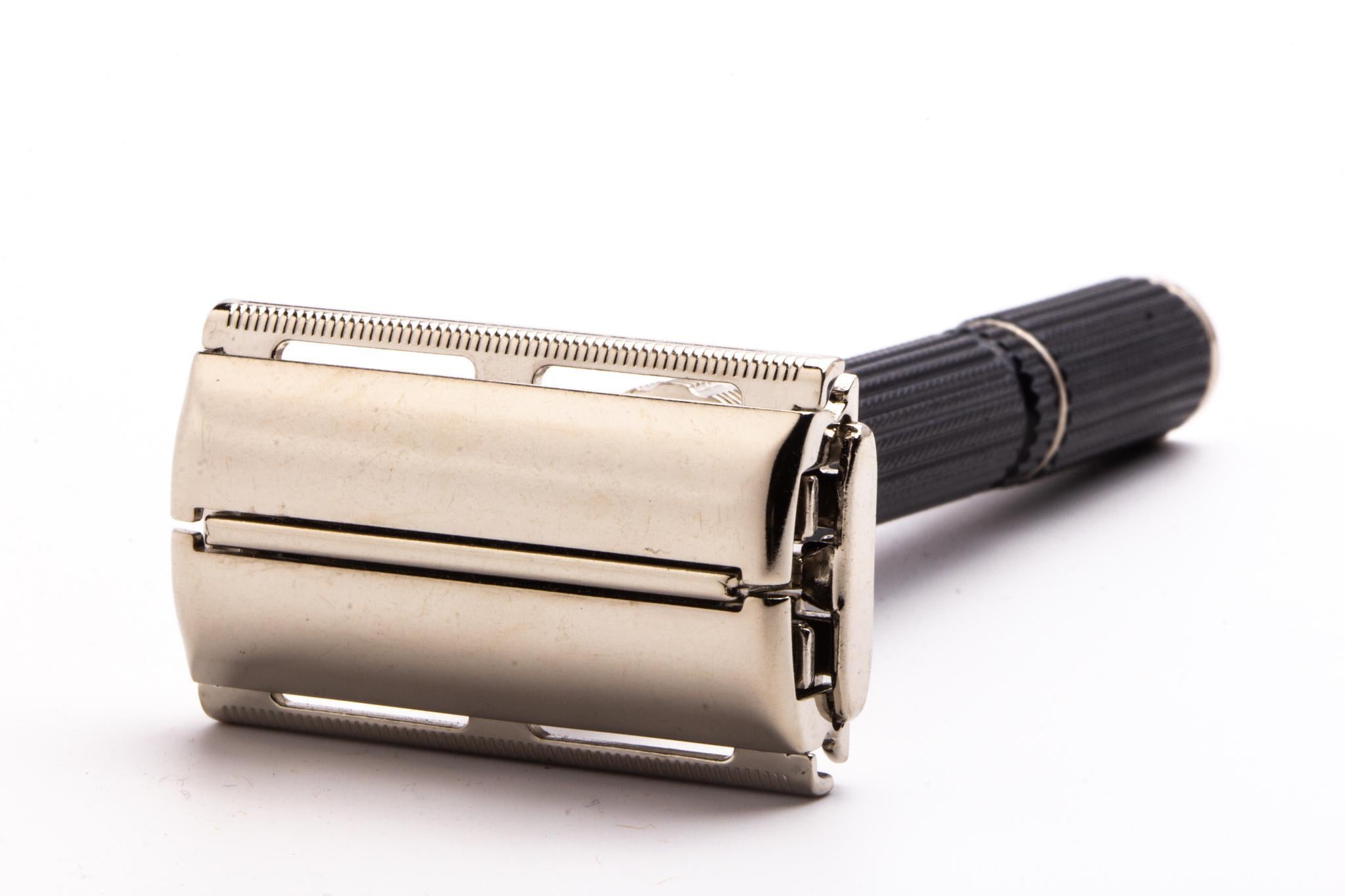 1972 S2 Gillette Super Adjustable 84 DE Safety Razor | Factory Nickel ...