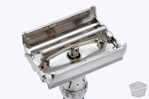 1970 Gillette P2 Super Adjustable 109 Safety Razor – Razor Emporium