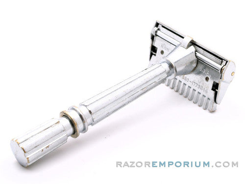 1930's Gem Micromatic Razor Single Edge w/ Maroon Bakelite Case – Razor ...